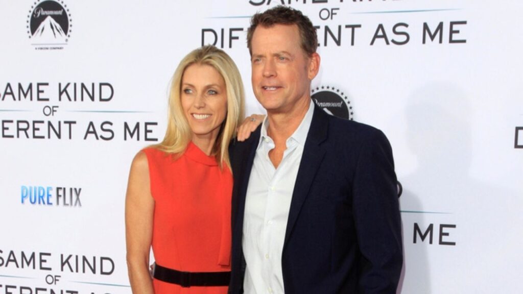 Meet Greg Kinnear's Wife Helen Labdon - The Little Facts